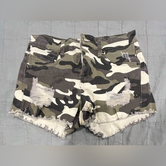 true Gypsy | Shorts | Like New Camo Distressed Frayed Shorts | Poshmark
